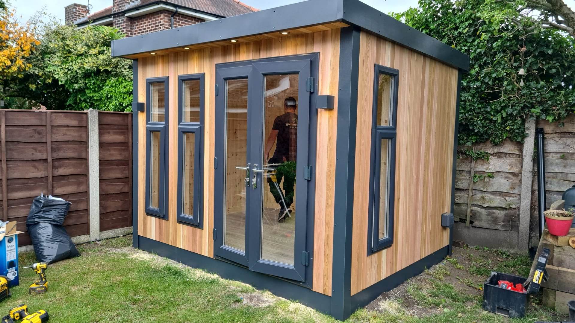 Uberhaus – Pent Style Roof | Worksop Landscape & Building Supplies
